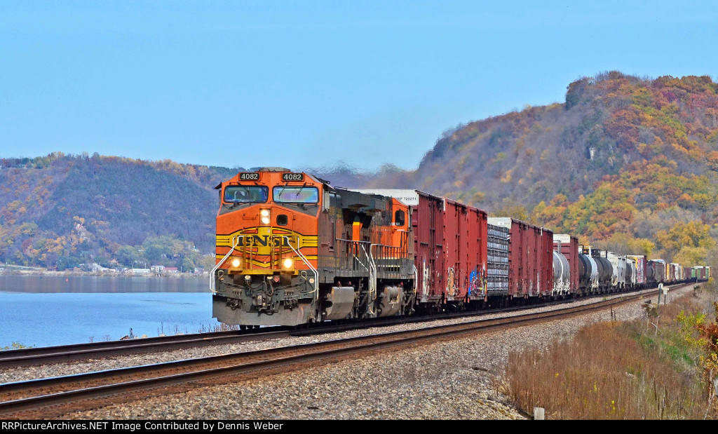 BNSF 4082, BNSF's Aurora Sub.